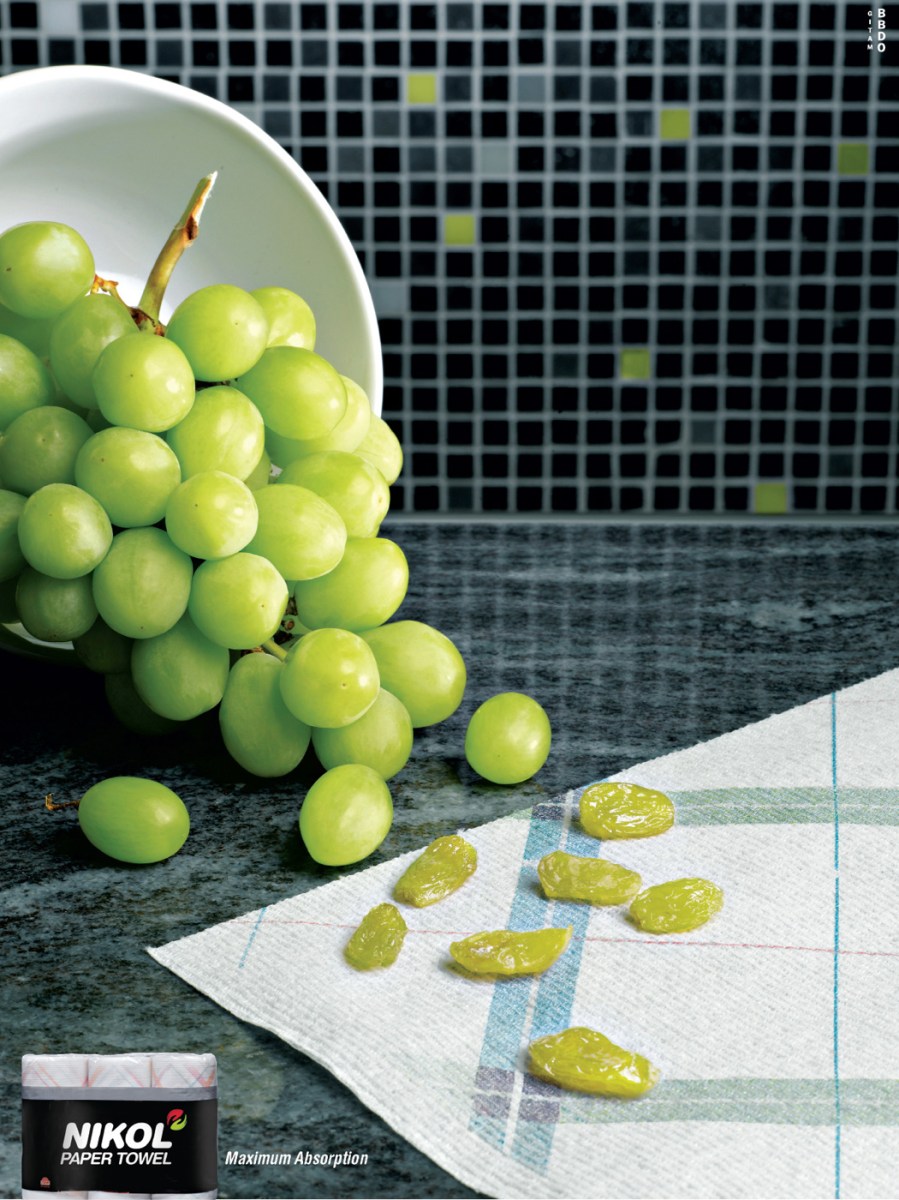 Print ad by a super-absorbent kitchen towel brand – Bite-Sized Marcomms
